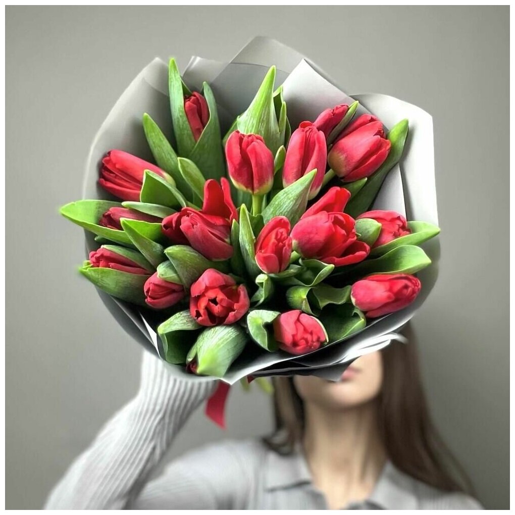 Сочный букет Well Flowers, тюльпаны, круглый, 17 цветов, высота 45см свежий букет цветов