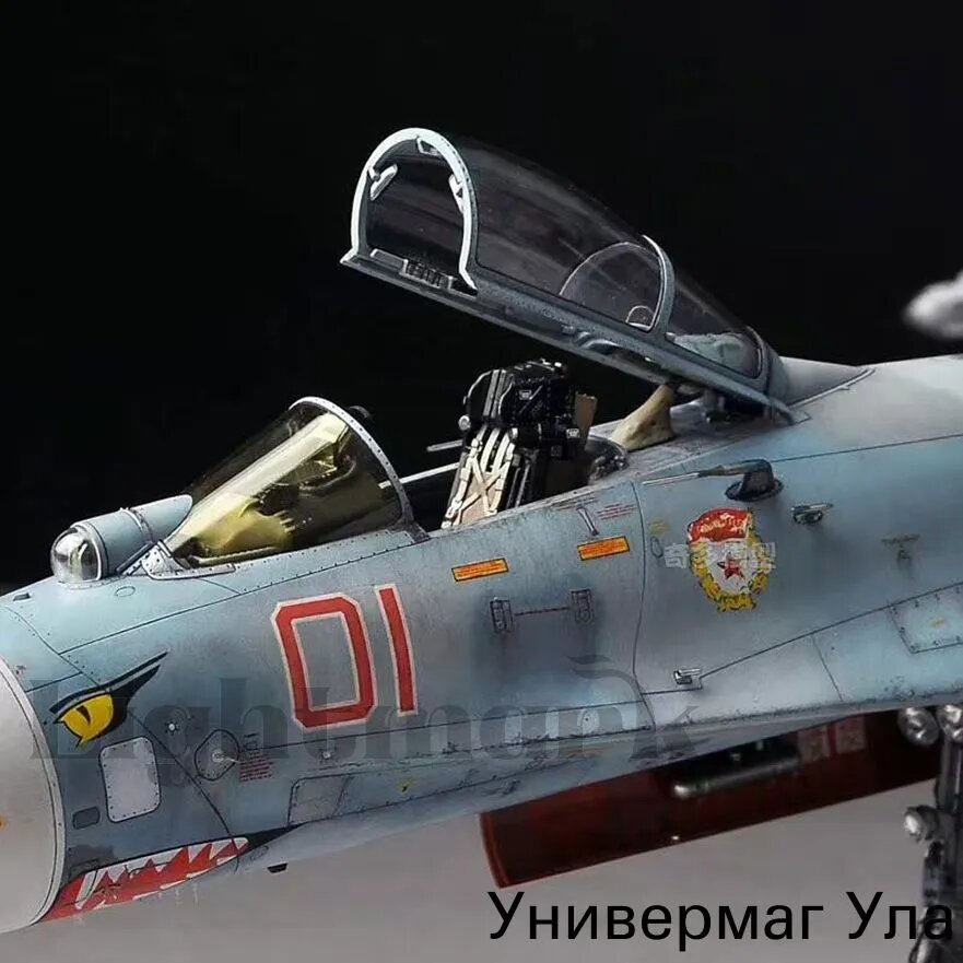 Сборная модель самолета Su-27 "Flanker B" Heavy Fighter от Lightmark, масштаб 1/48 — фото 1