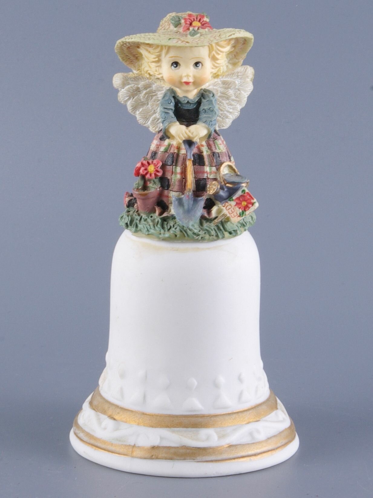 Винтажный колокольчик "Цветочный ангел". Бисквитный фарфор, роспись. Китай, вторая половина ХХ века
