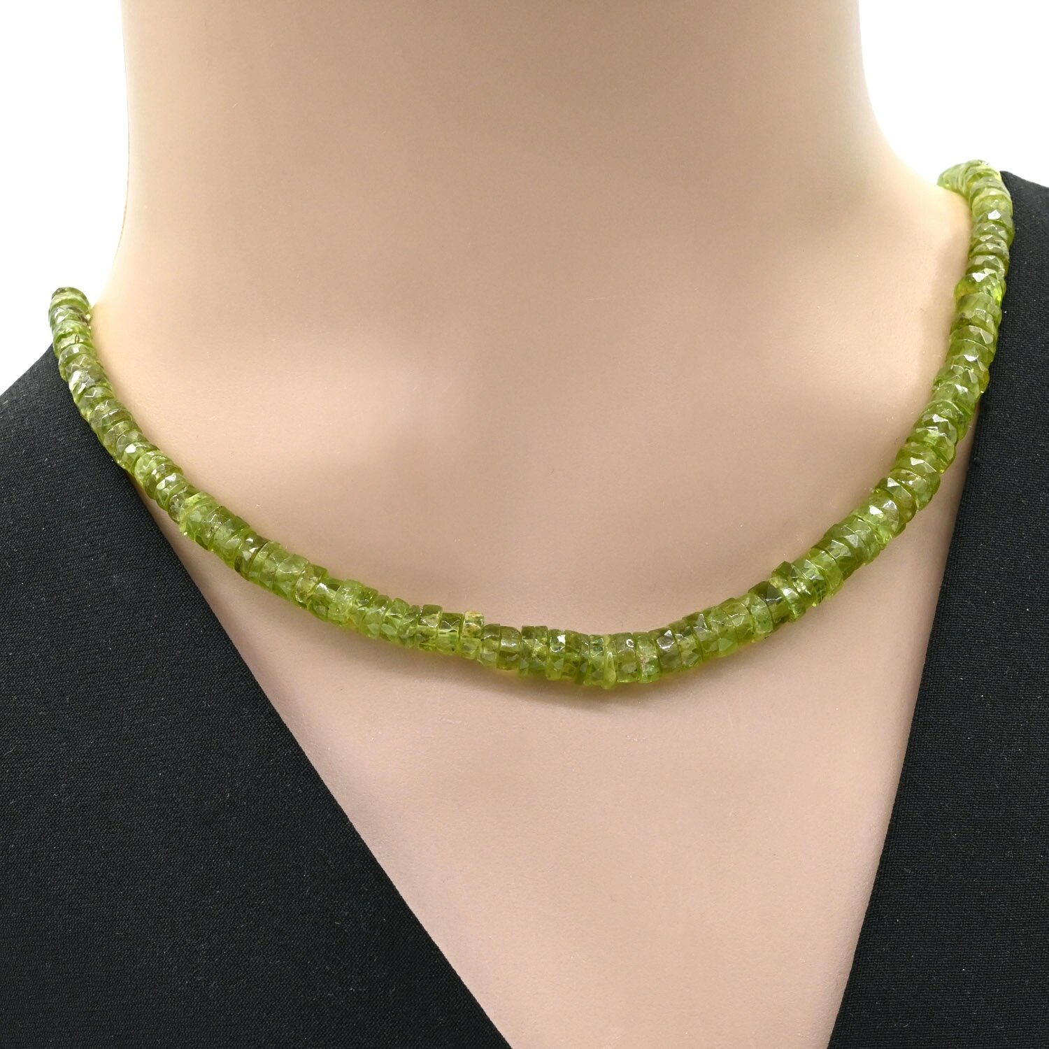 Бусы, хризолит