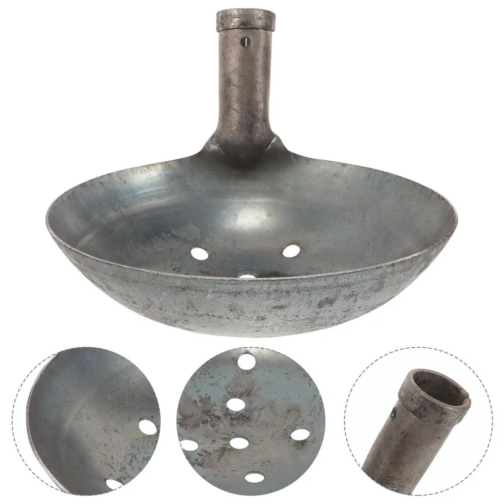 Сковредь металлическая с отверстиями для фильтрации навозного ила, для уборки