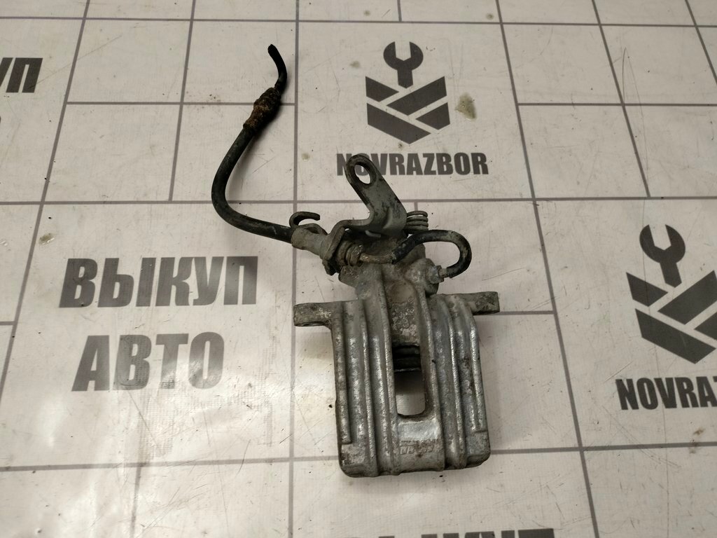Суппорт задний правый VW Golf 5 03-09