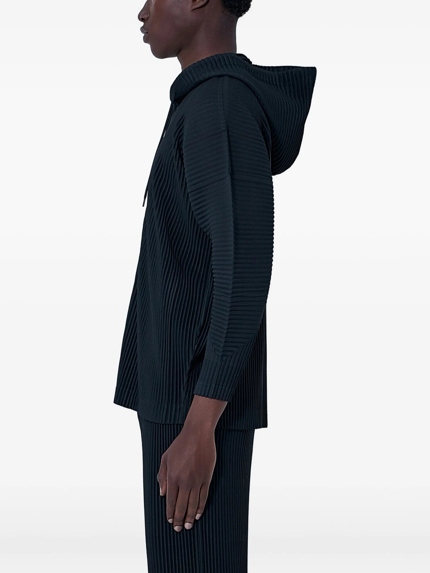 Куртка HOMME PLISSE ISSEY MIYAKE Pleated-design hooded jacket, размер 52 — фото 1