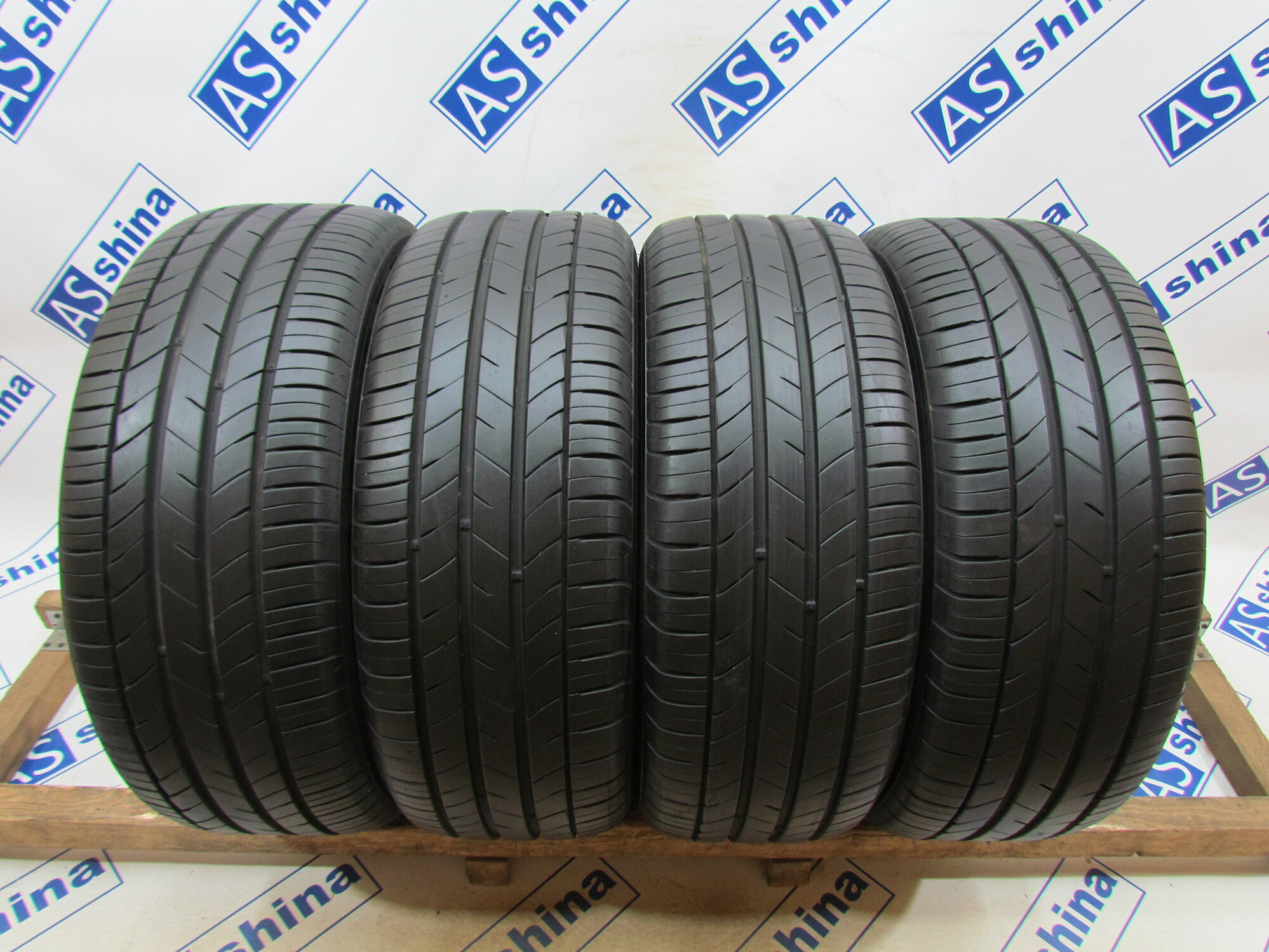 Kumho Ecsta HS52 225 50 R17 летние БУ шины 5-10% износ , артикул 0028534