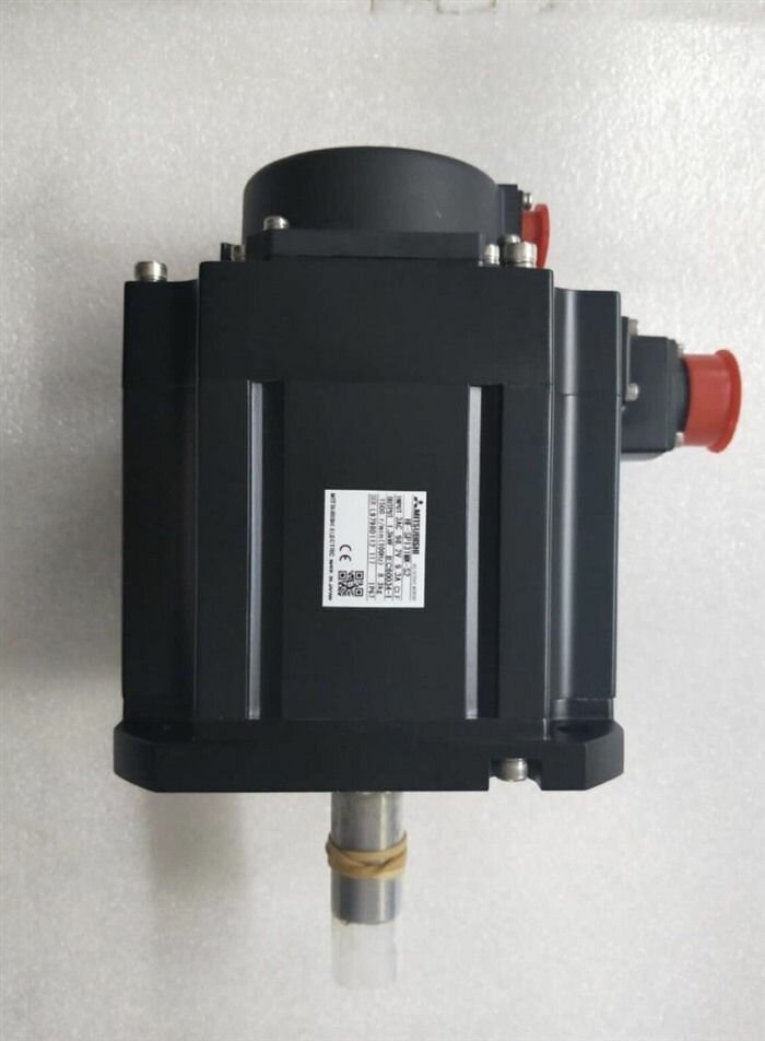 Модуль MITSUBISHI SERVO MOTOR HF-SP131MK-S2