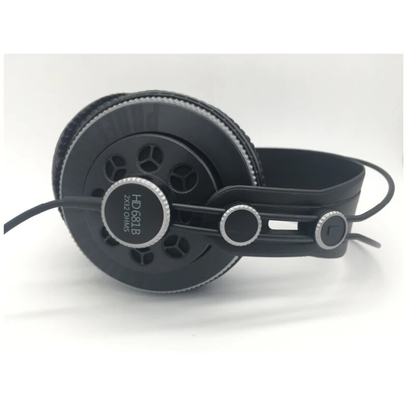 Superlux HD681B черные полузакрытые наушники