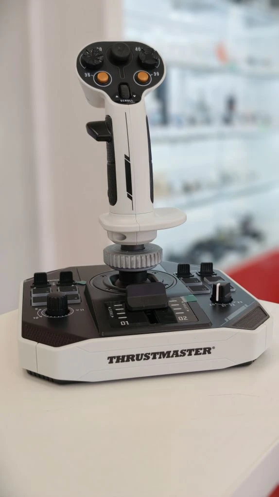 Thrustmaster Sol-R 1 — фото 1
