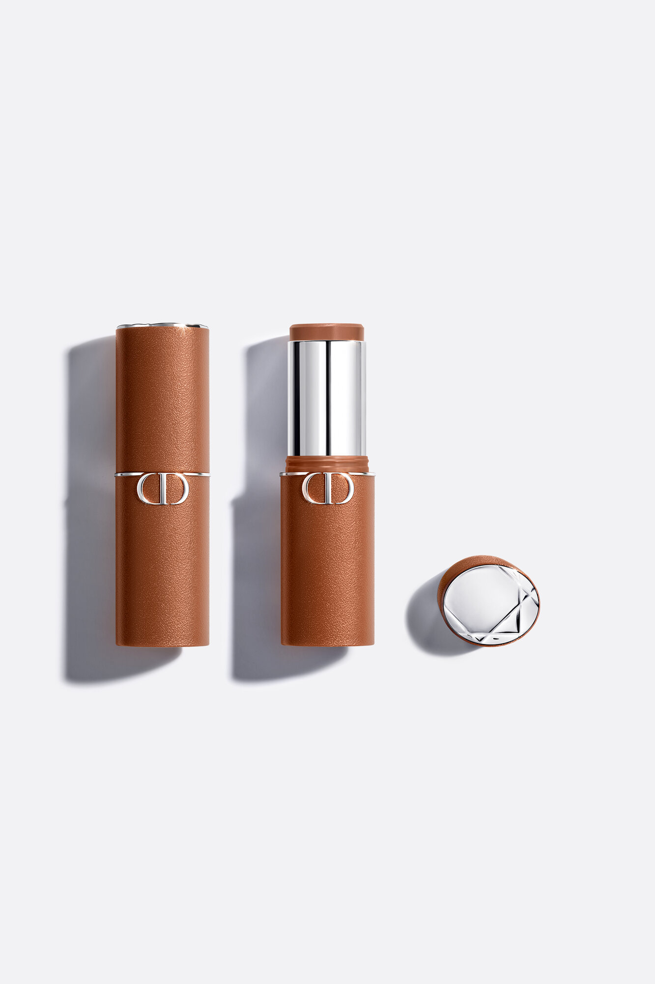 Dior Forever Skin Bronze Бронзер-стик с натуральным финишем 03 Light Medium 8г