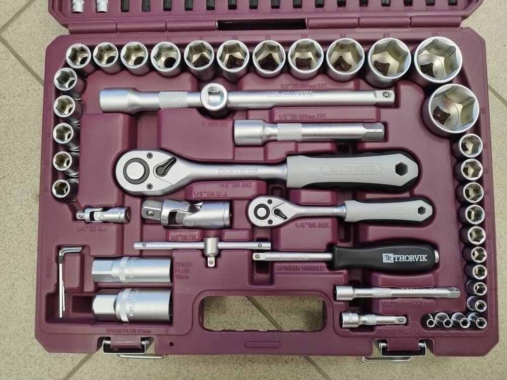 Набор инструмента универсальный Thorvik UTS0094 52061 1/4" 1/2"DR, 94 шт.