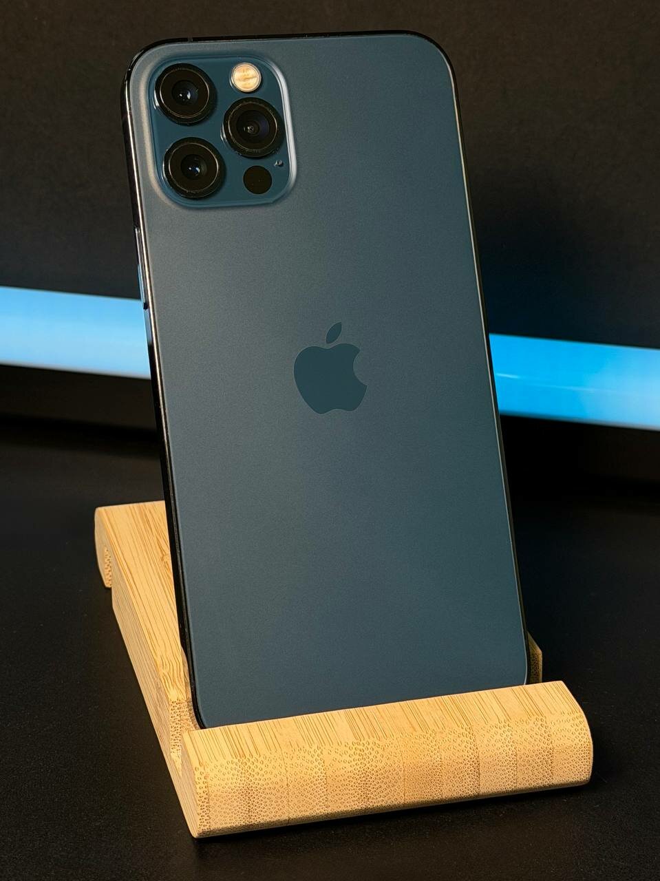 Смартфон Apple iPhone 12 Pro 256 ГБ, nano-SIM + eSIM, синий