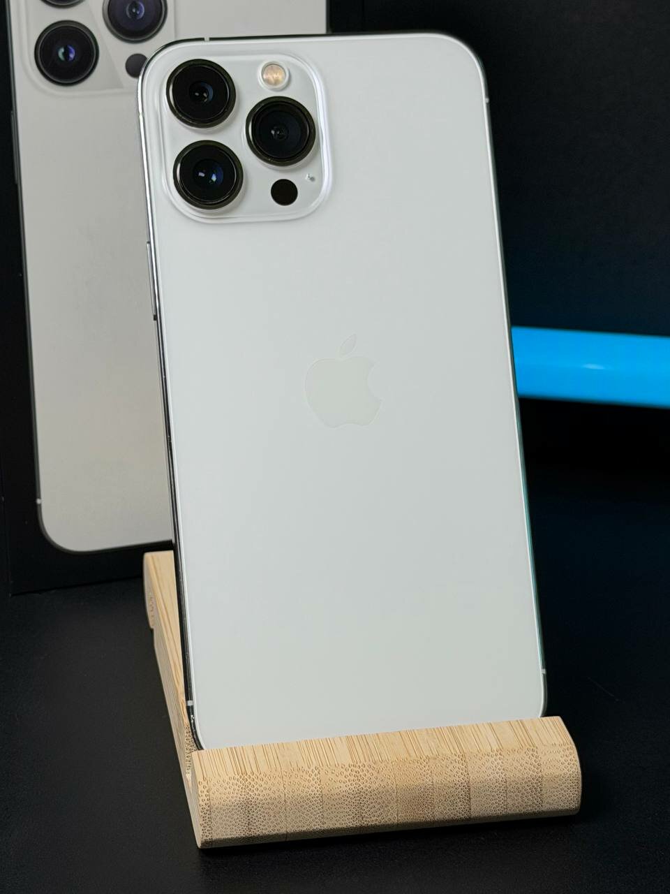 Смартфон Apple iPhone 13 Pro Max, 128 ГБ, nano-SIM + eSIM, белый