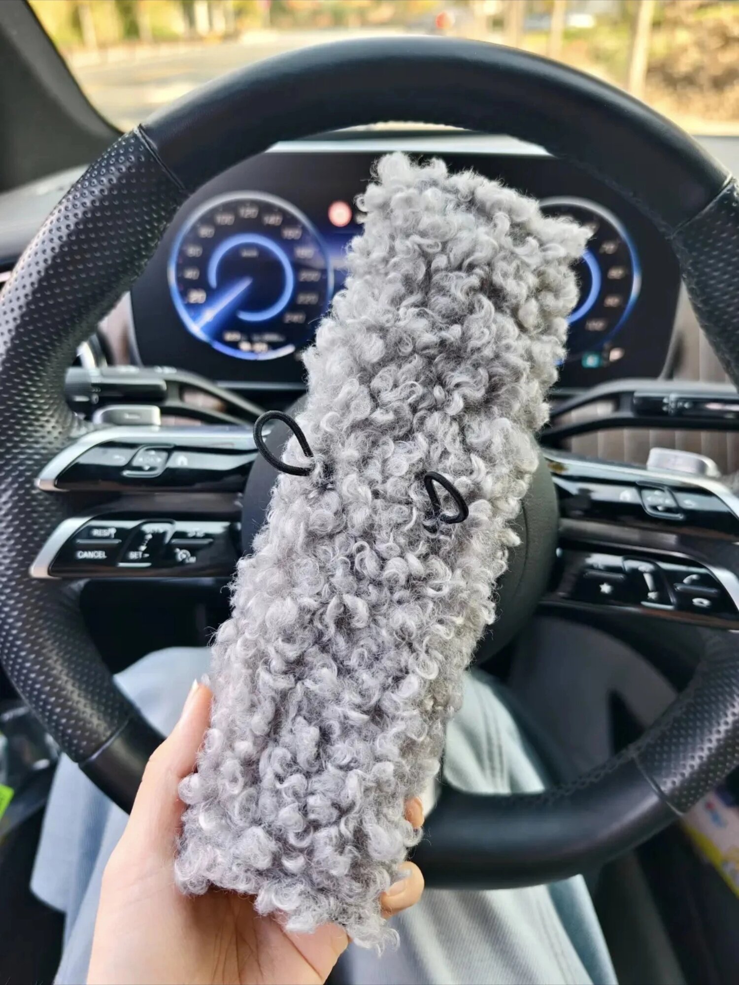 Серый узор из кудрявых волос защитный плечевой упор для автомобильного ремня безопасности зимой