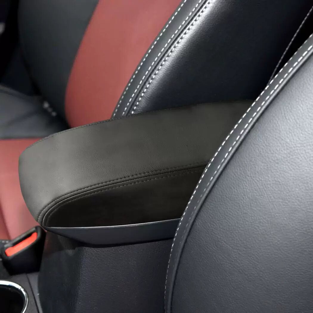 Чехол для руля автомобиля Toyota Corolla/Levin 2014-2018, черная кожа с черной строчкой, без логотипа