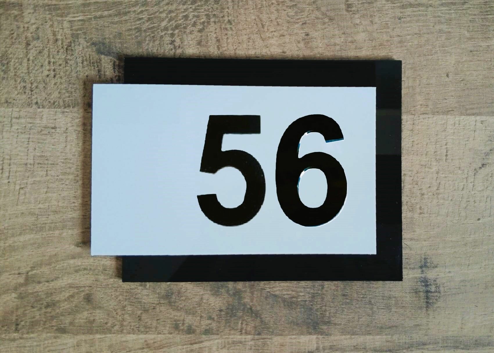 Цифры на дверь, табличка с номером 56