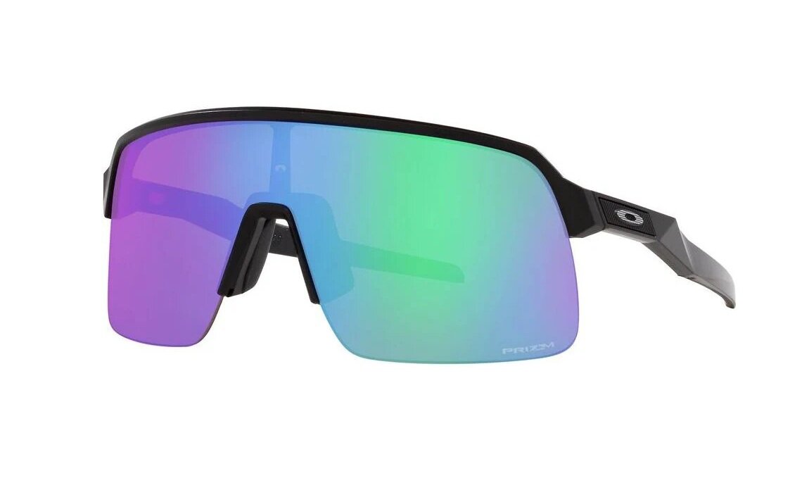 Солнцезащитные очки Oakley
