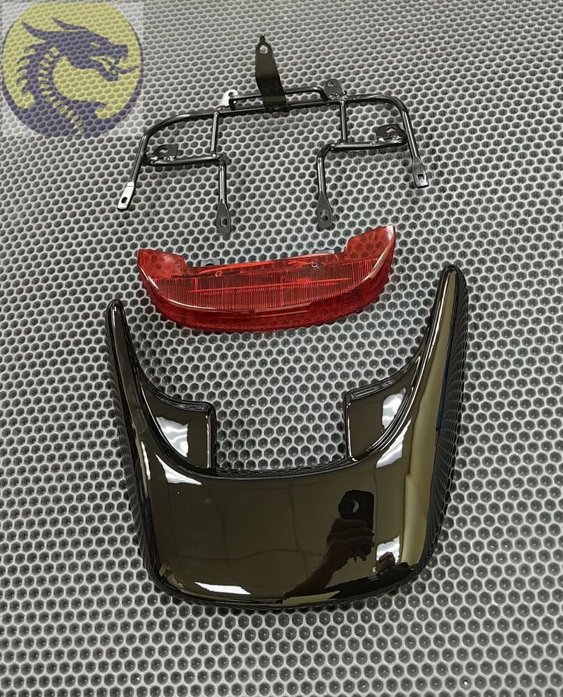 Спойлер для скутера Honda Dio (Хонда Дио) AF-27, AF-28 в сборе со светодиодным стопом