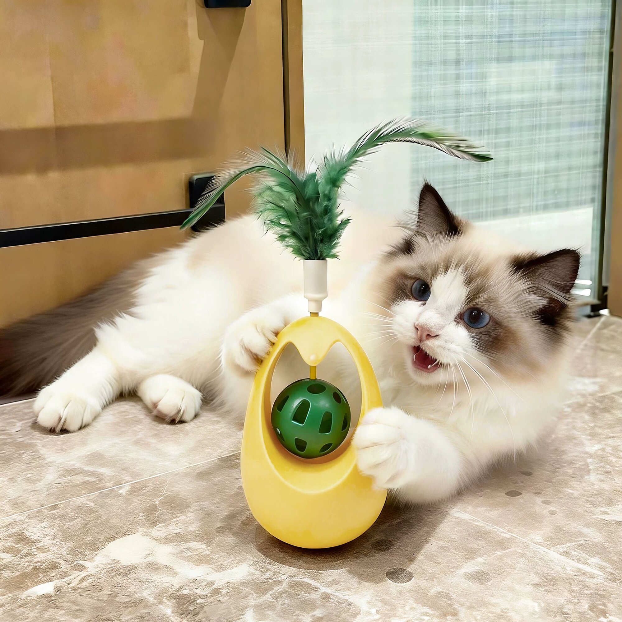 Кошачья игрушка с перьями и колокольчиком, вращающийся шарик, желтый цвет, интерактивная игра для самозанятости и