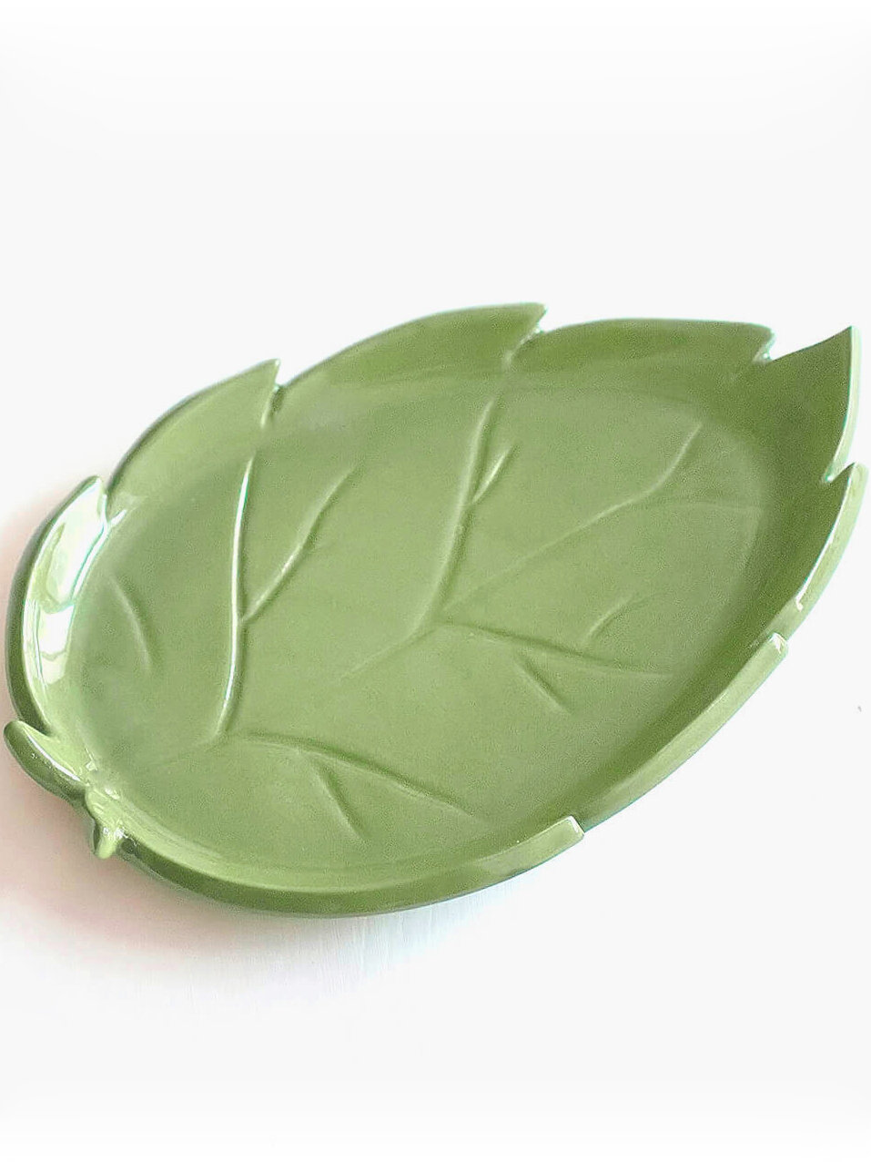 Тарелочка керамическая "Leaf", мятная