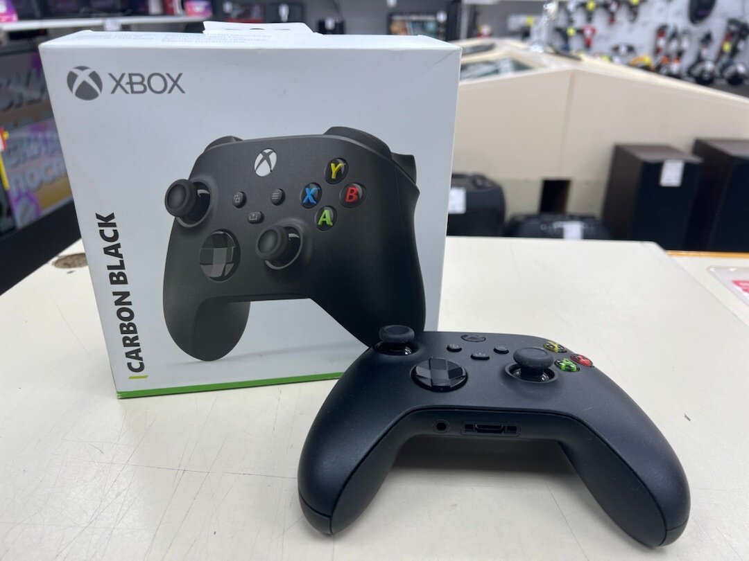 Игровой геймпад Microsoft A1914 Xbox Series X/S Carbon Black, USB Type-C, Б/У, Уценка
