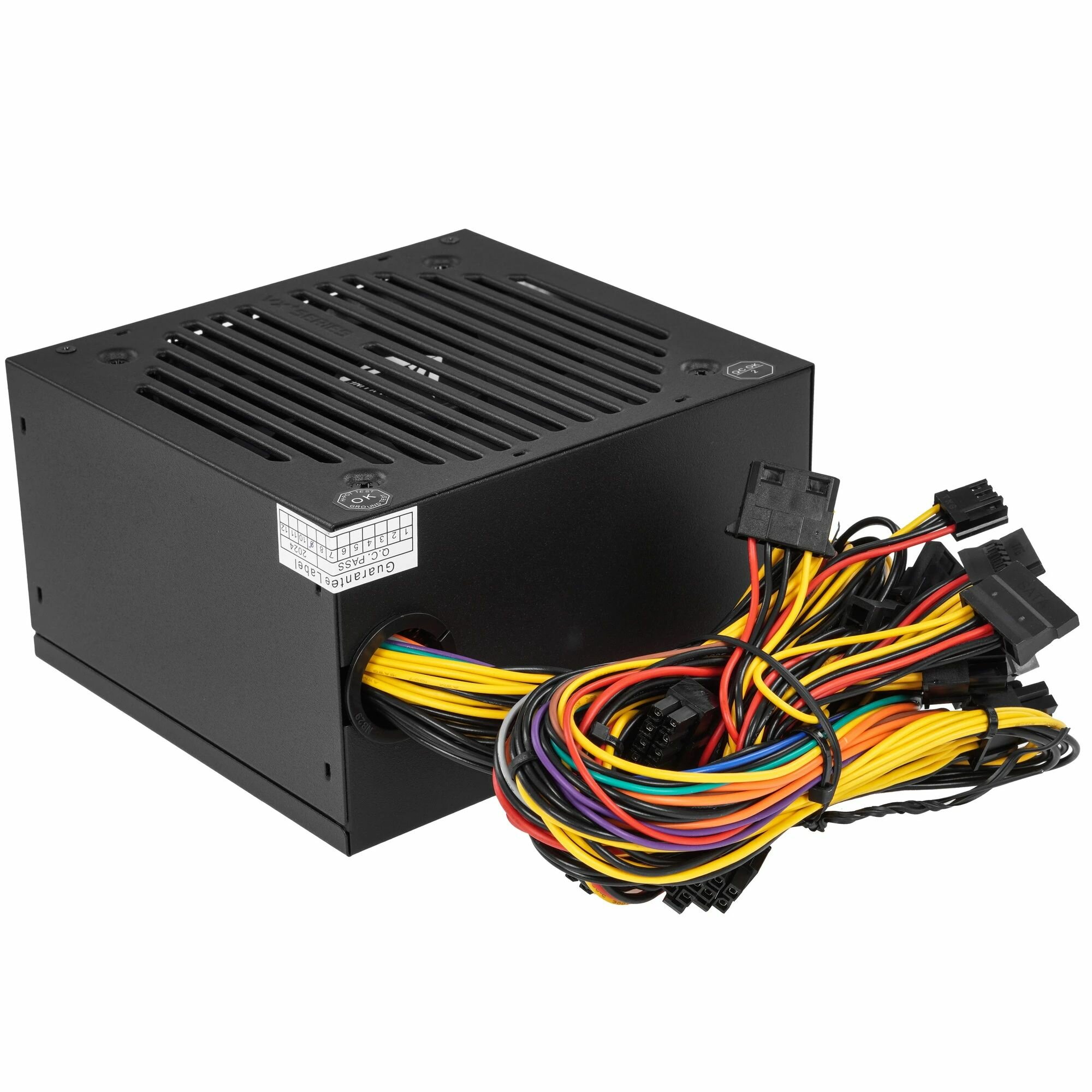 Блок питания Formula VX PLUS 700 (VX PLUS 700) черный - ATX 24-пин, 4 pin + 4 pin CPU, 6 SATA, 2 x 6+2 pin PCI-E