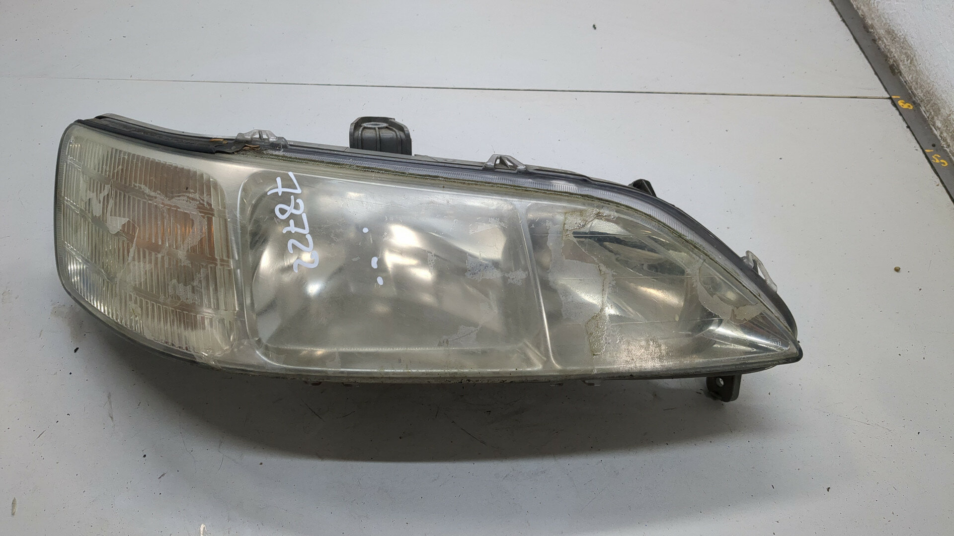 Фара (передняя) правая Honda Accord 6 Б/У