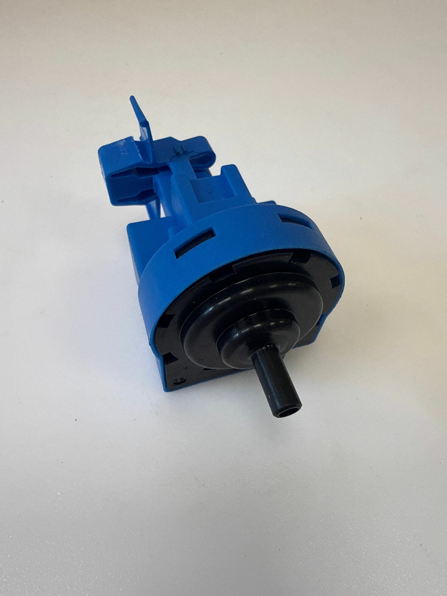 Датчик уровня воды, для СМА Haier HW60-BP10929B