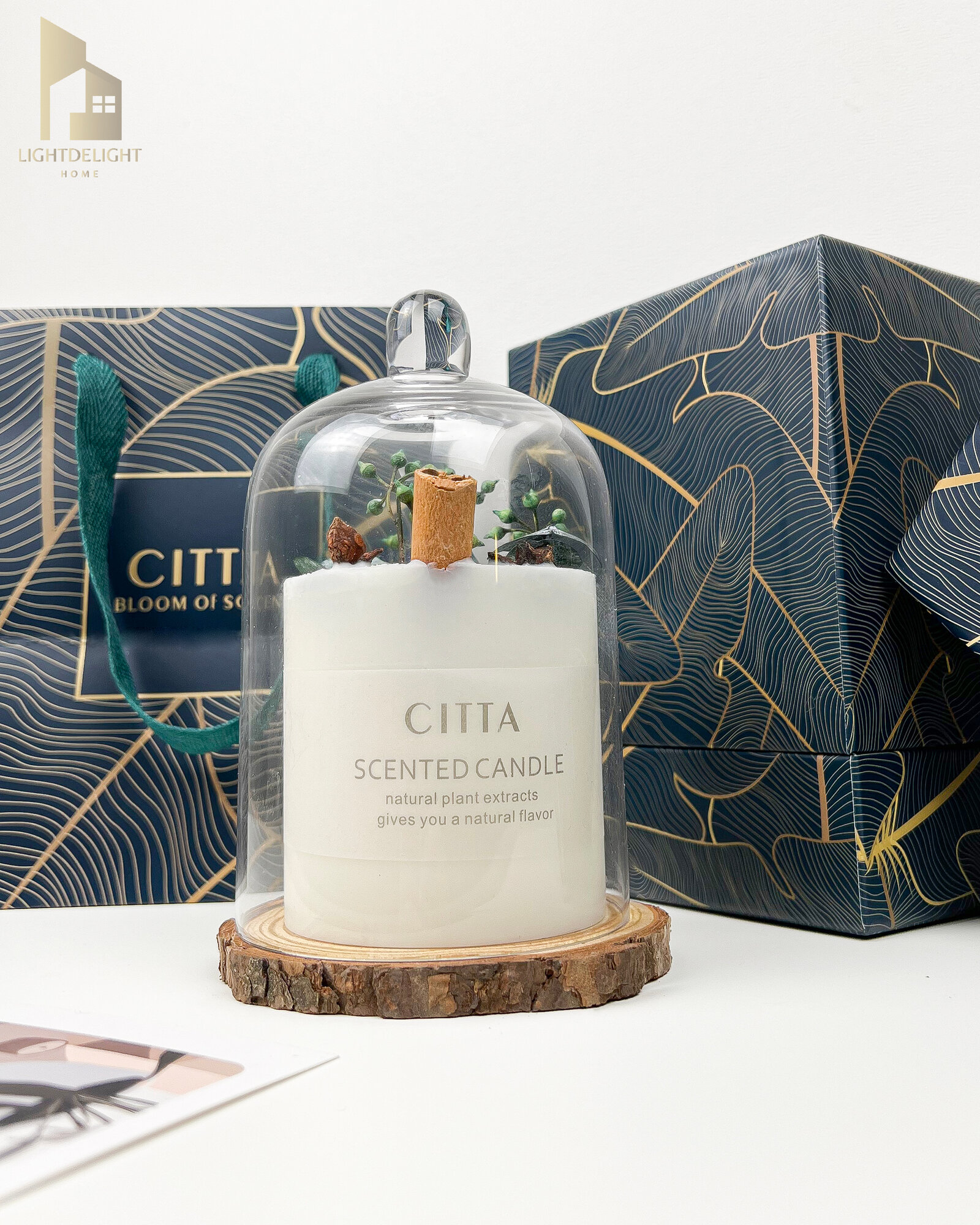 Свеча ароматическая "Premium Perfumed Candle / Натуральные экстракты вербены, бергамота и апельсина", 9 см х 7 см, 1 шт-ROMIKY
