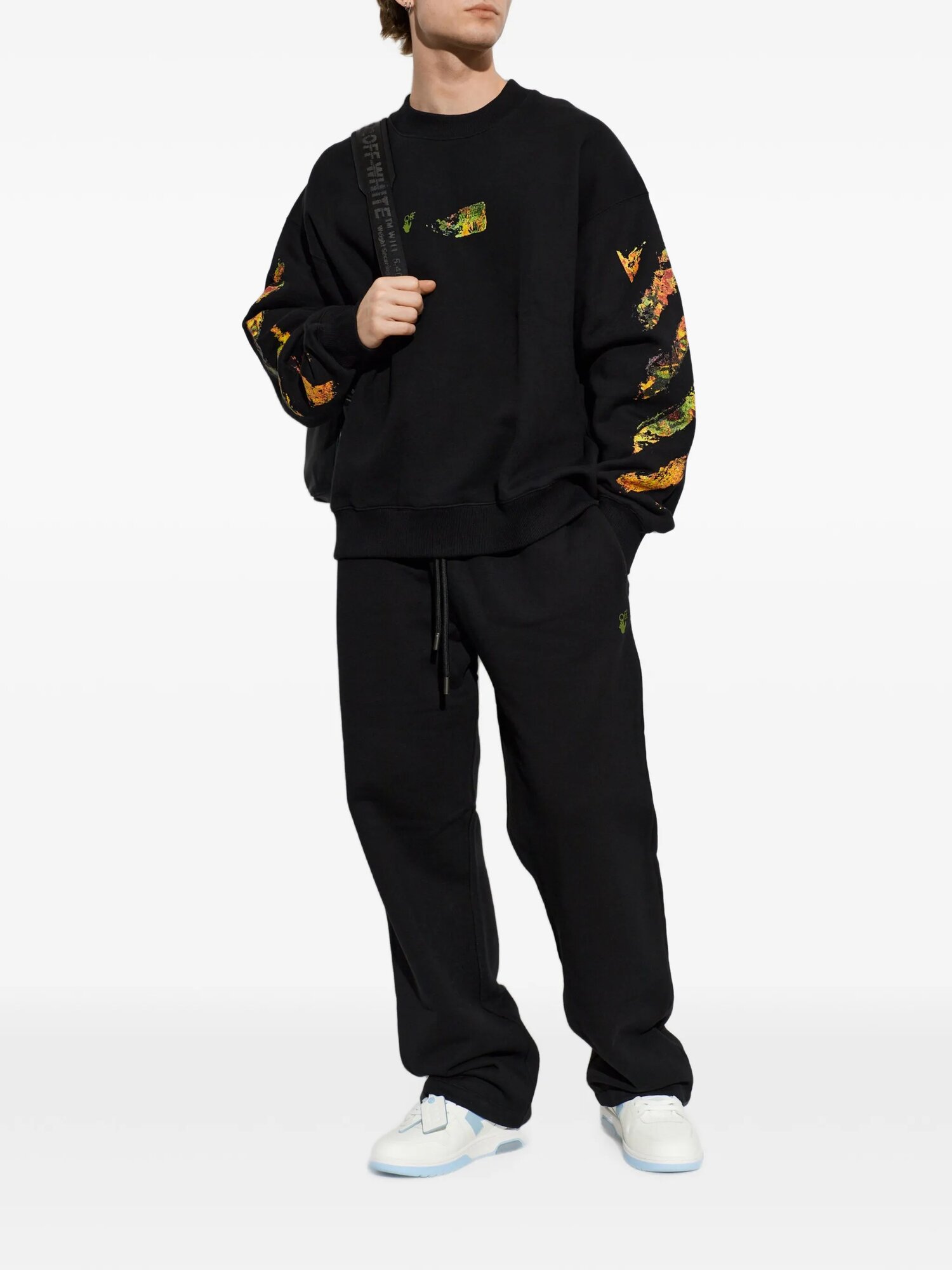 Толстовка Off-White Logo-print sweatshirt, размер 52 — фото 1