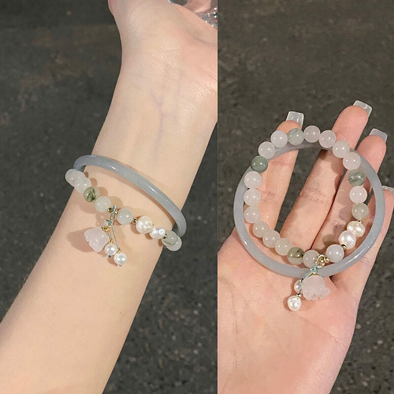 Разноцветный браслет из бусин