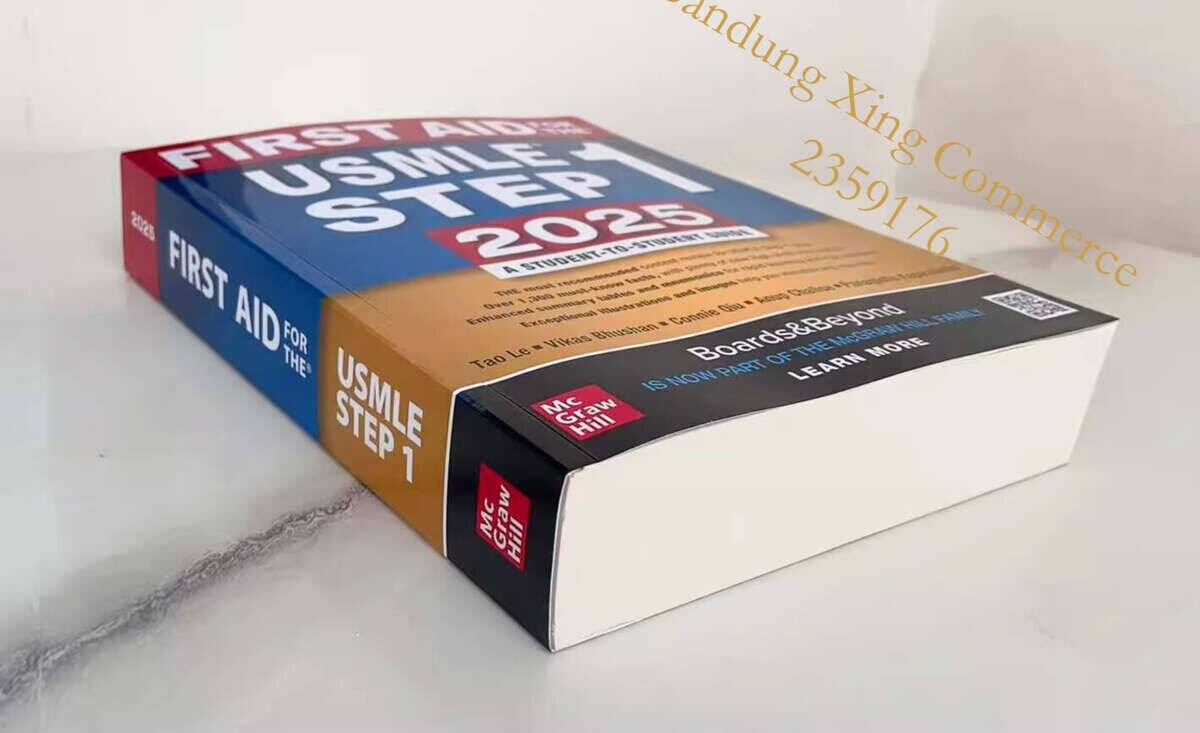 Учебное пособие First Aid для подготовки к USMLE Step 1 2025, бумажная книга, формат 20×25 см, вес 0.9 кг