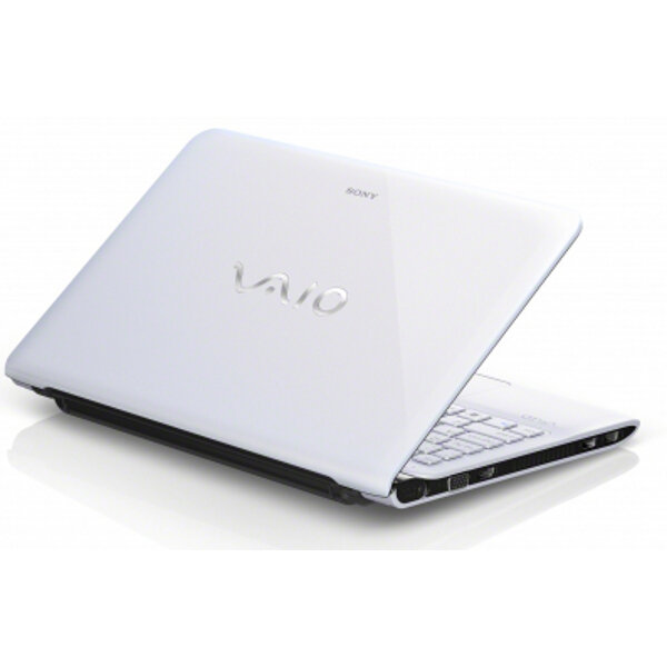 Ноутбук Sony Vaio PCG-91311V, Intel (r) Pentium(r) CPU B940, Intel(r) HD Graphics, 4 ГБ ОЗУ/100ГБ SSD, Б/У