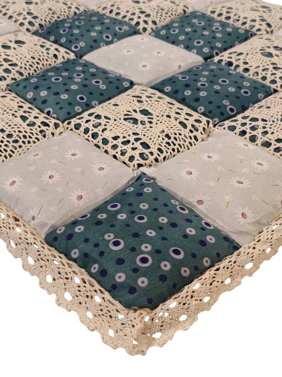 Подушка на стул лоскутное шитье (пэчворк)