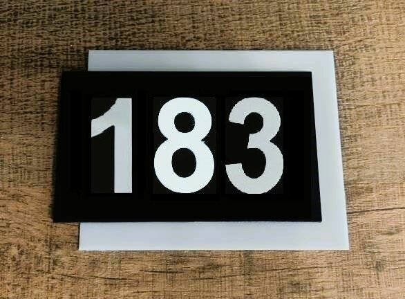 Цифры на дверь, табличка с номером черная 183