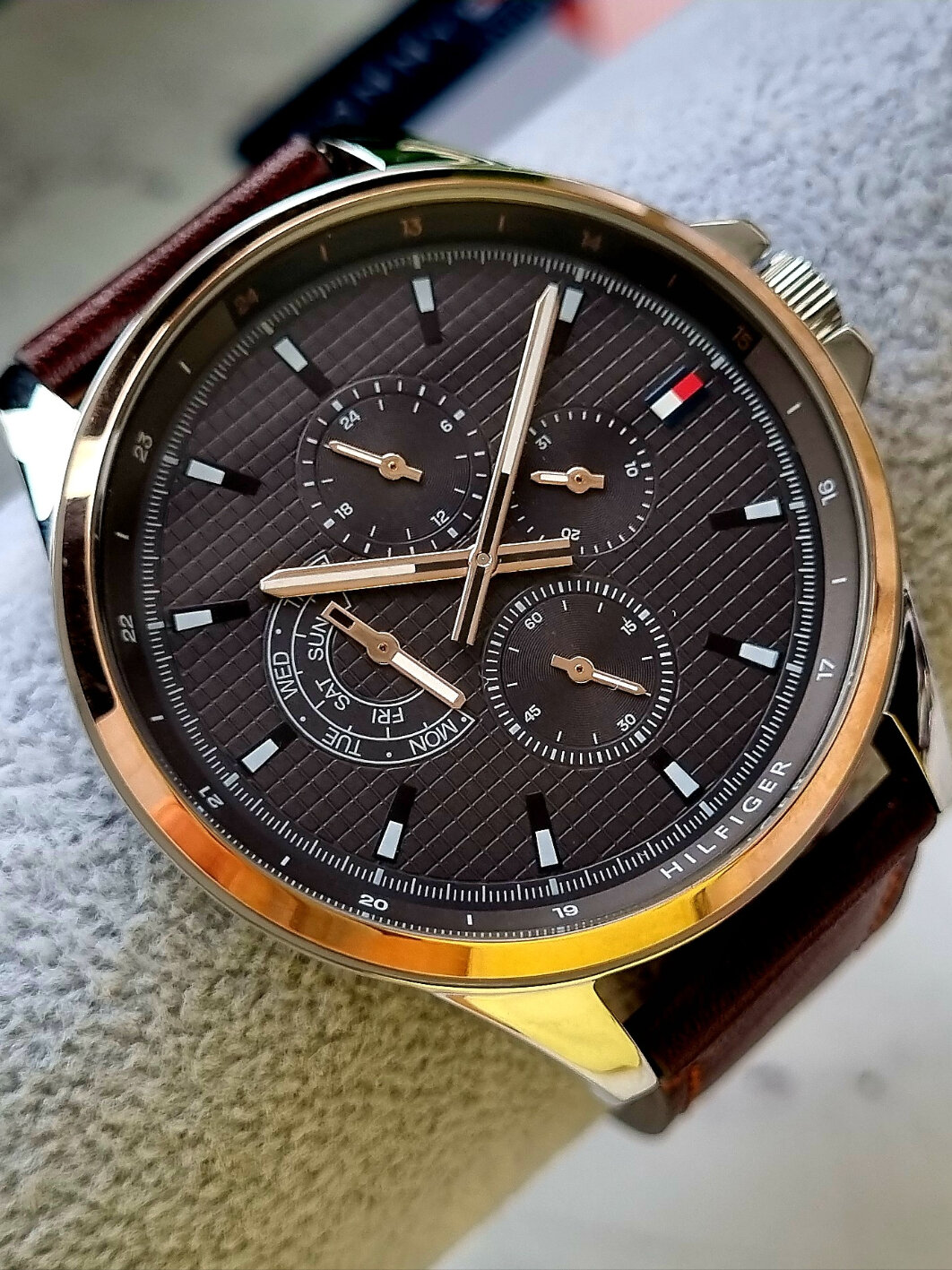 Наручные часы TOMMY HILFIGER Shawn