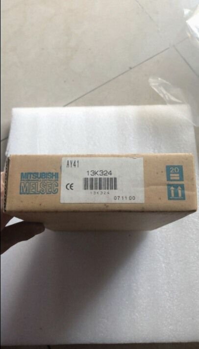 Модуль Mitsubishi PLC AY41 -,