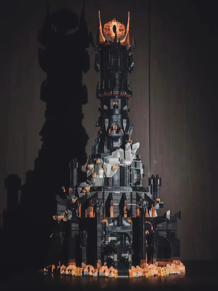 Конструктор Башня Саурона Око Властелина Колец, Замок Barad dur Icons, Подарок для мужчин и коллекционеров, 5471 деталь, 10333