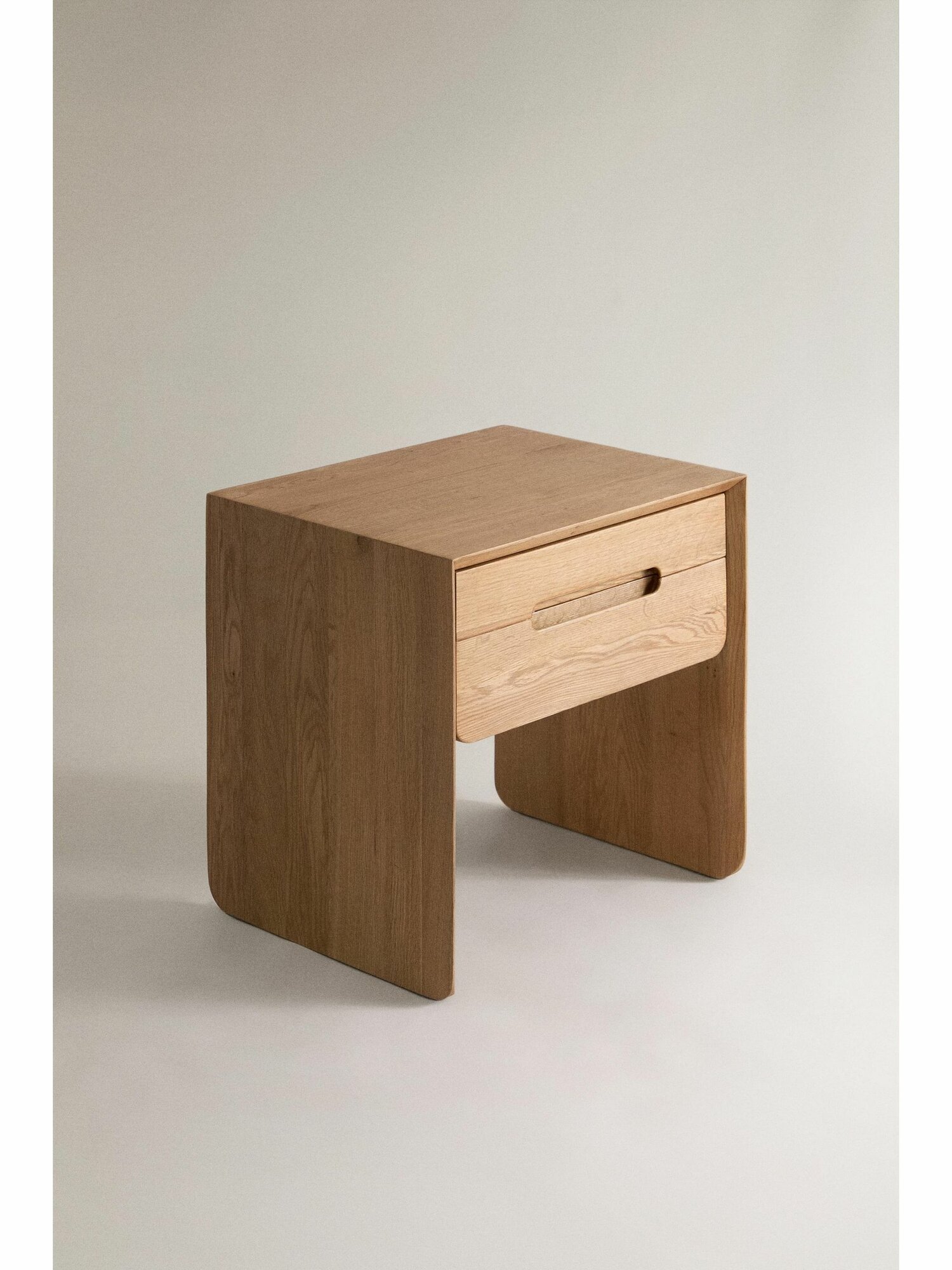 Приставной столик Zara OAK WOOD NIGHT TABLE