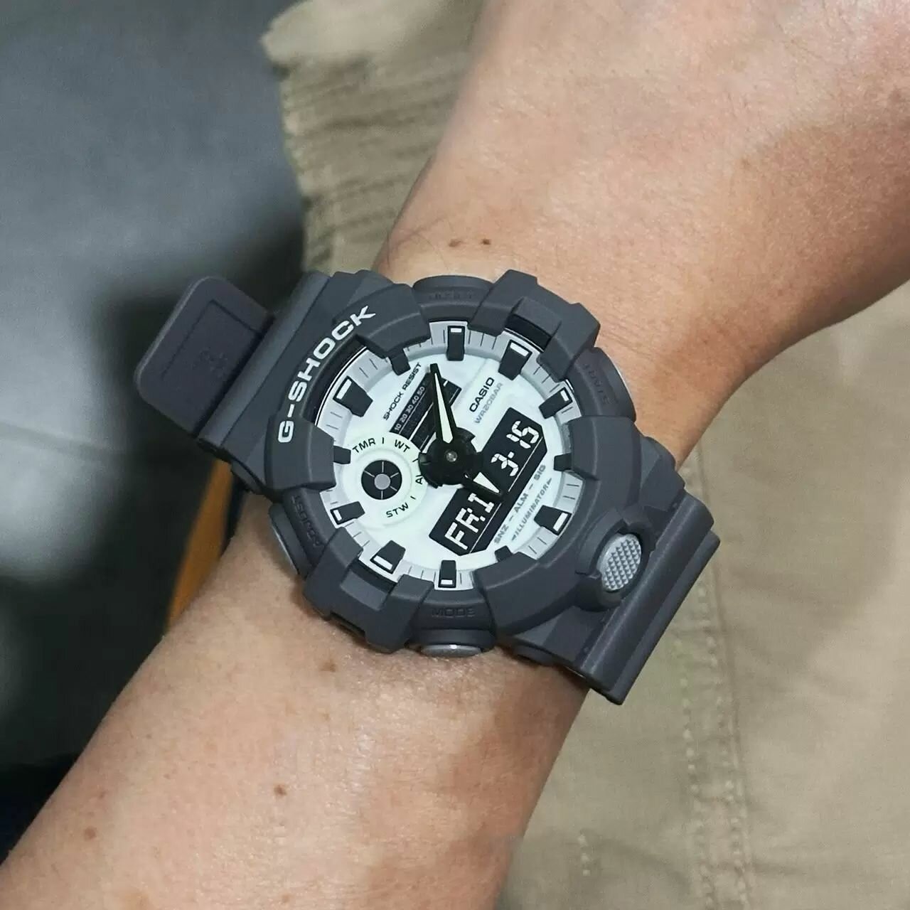 Наручные часы CASIO, серый, белый — фото 1
