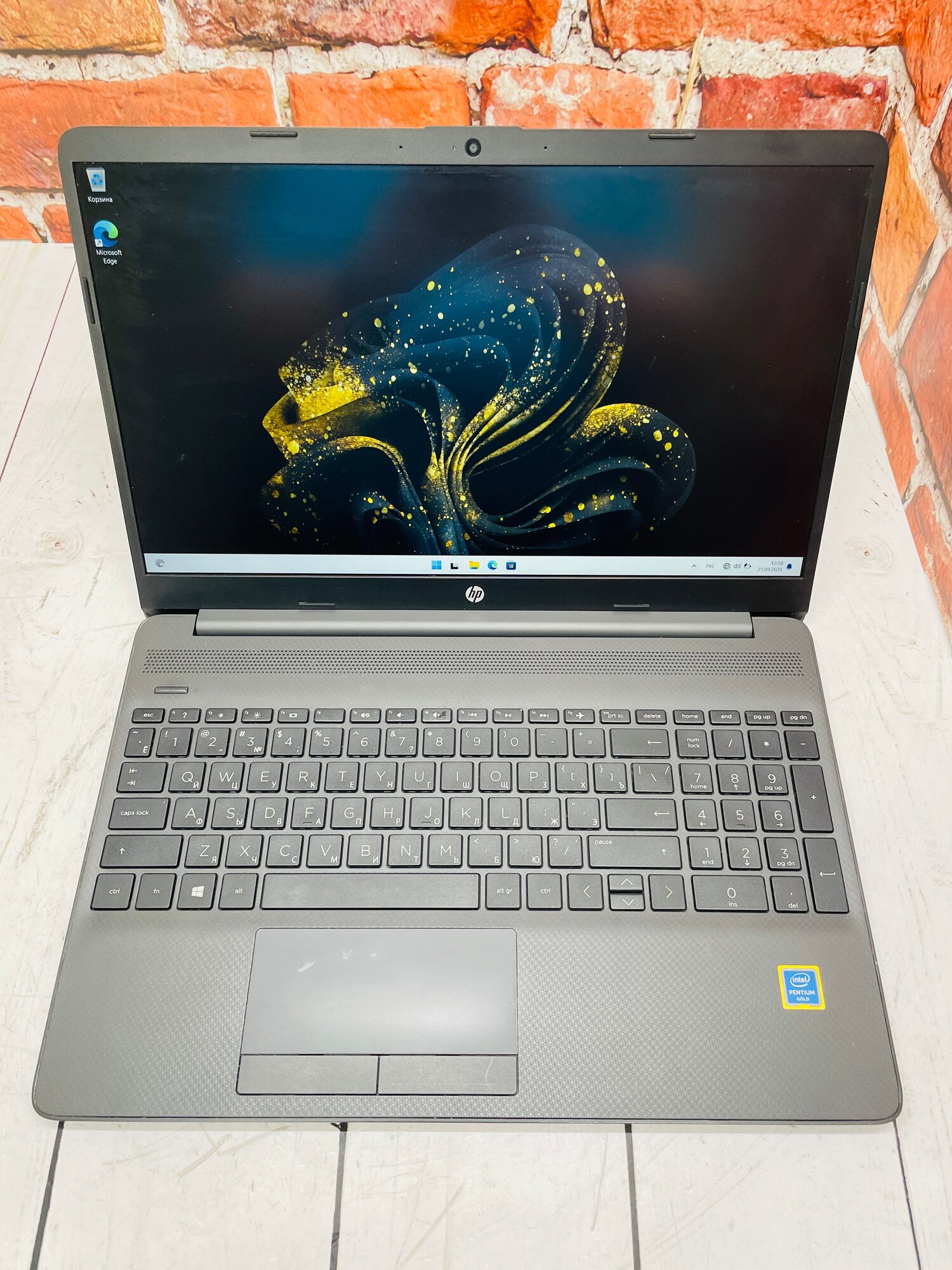 Ноутбук 15,6, HP 15-dw1034, Intel Pentium 6405U, 4 Gb DDR4, 256 Gb SSD, Intel UHD