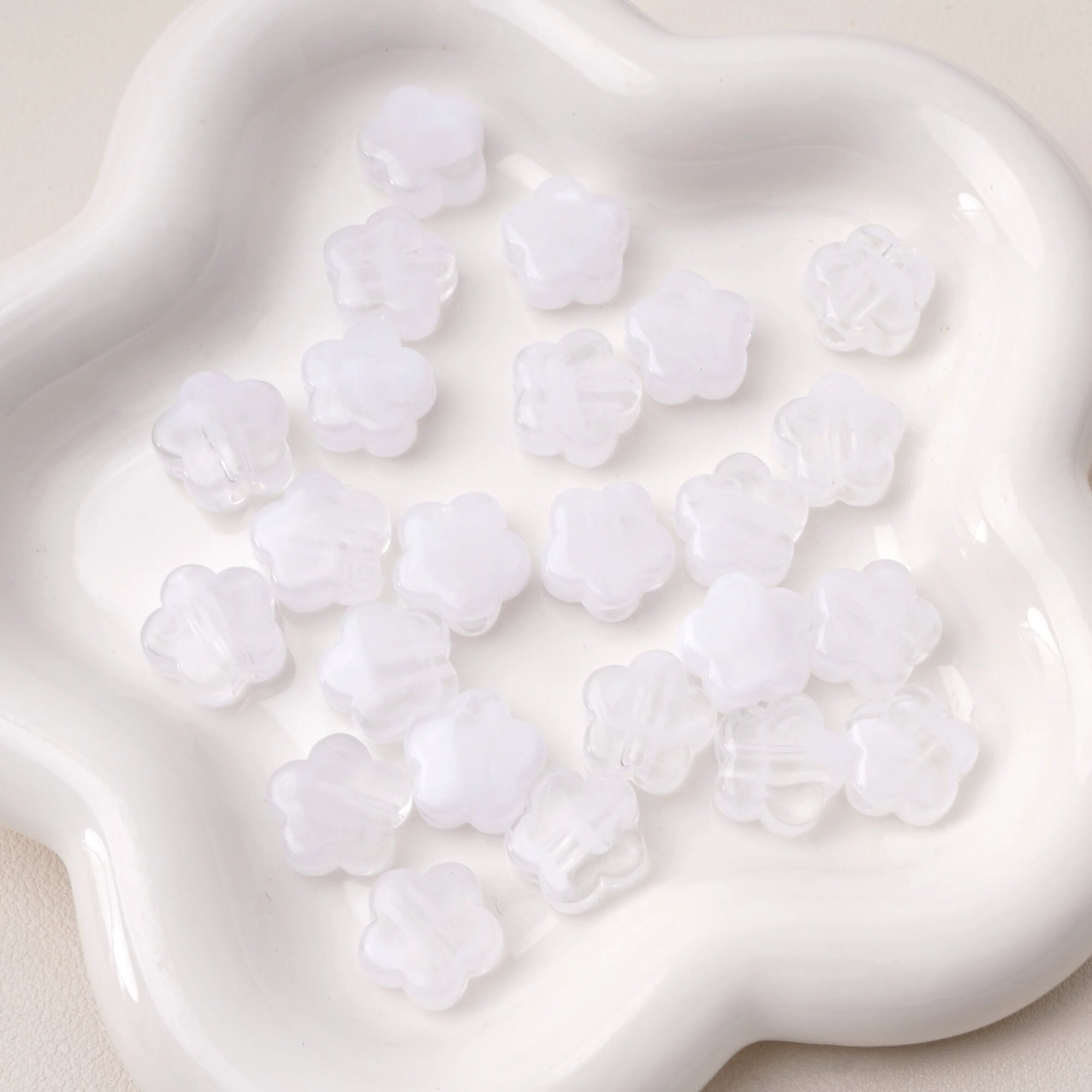 Акриловые бусины цветы, 10шт, цвет 10pcs