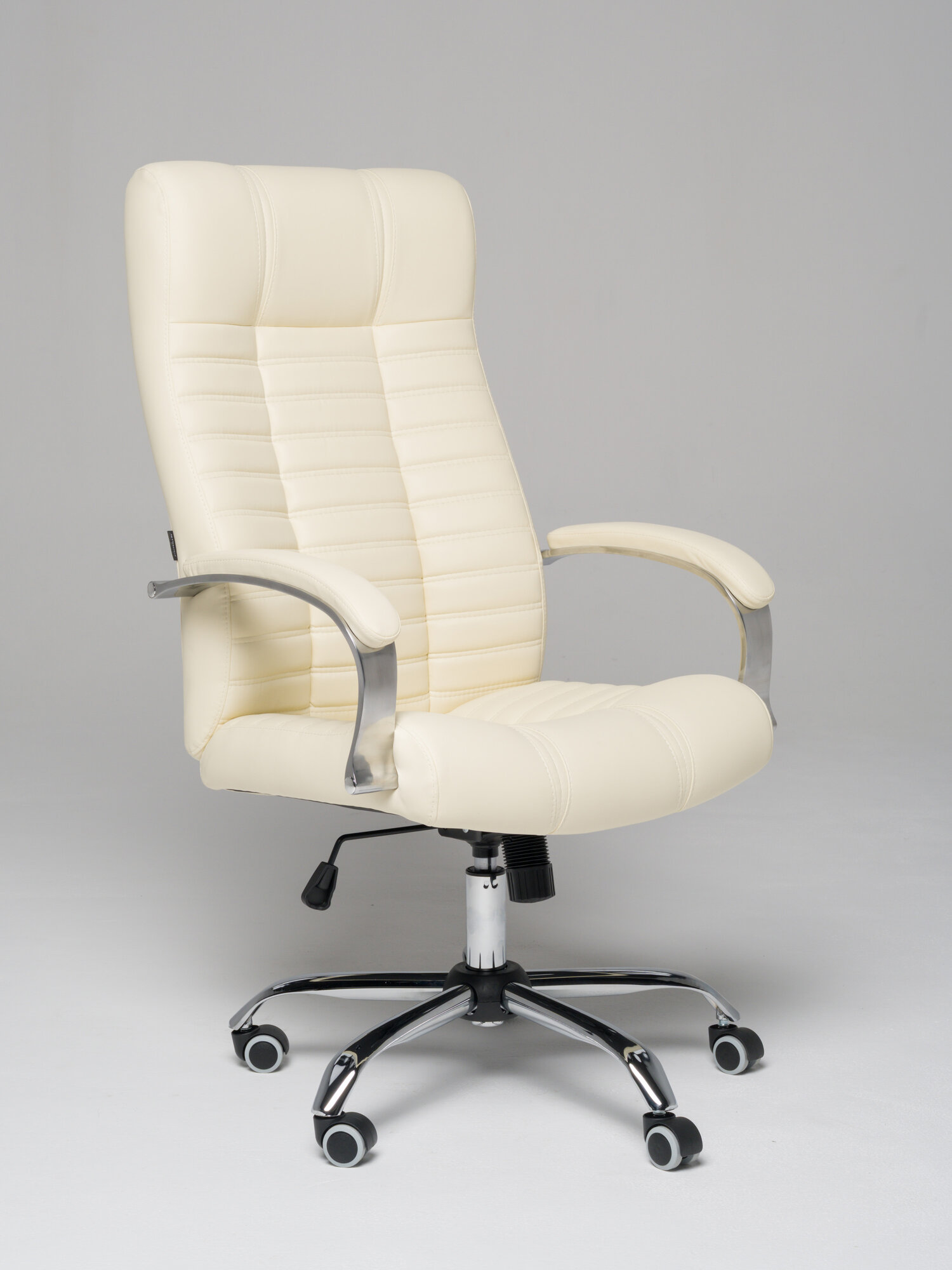 Кресло офисное Атлант-2 для руководителя, обивка: искусственная кожа, цвет: слоновая кость