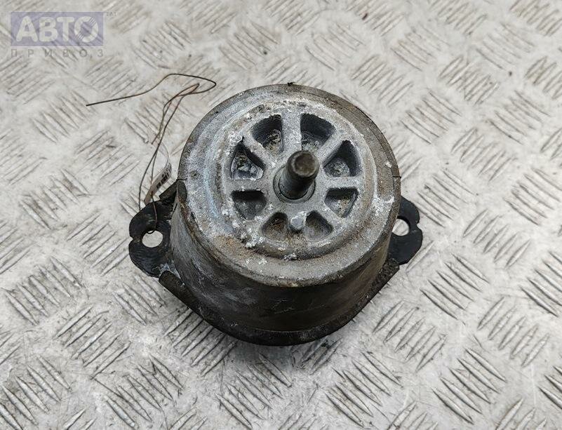 Подушка крепления двигателя Volkswagen Touareg