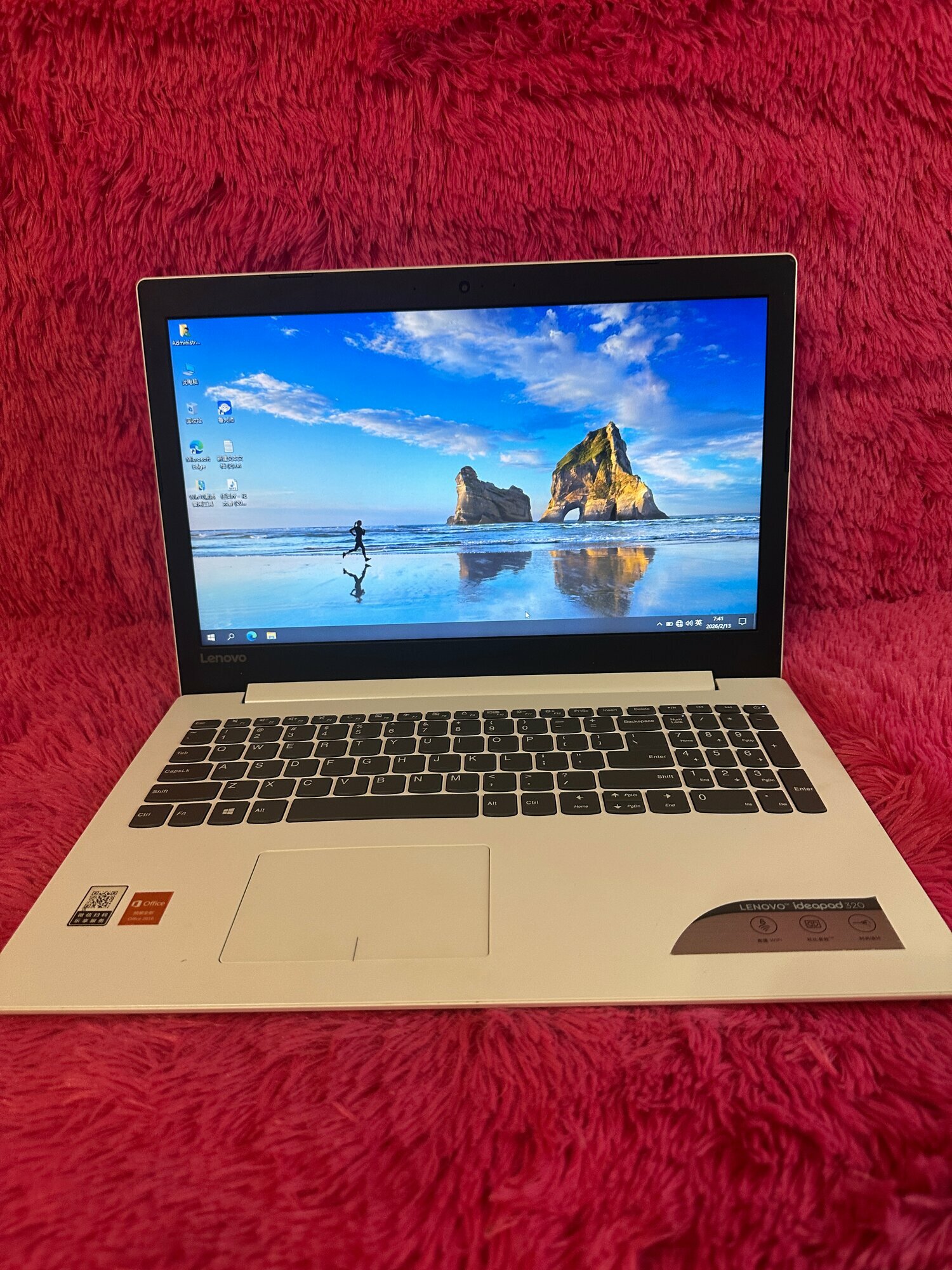 Игровой Lenovo 320 15.6 i3-7020u AMD radeon 530 8/256