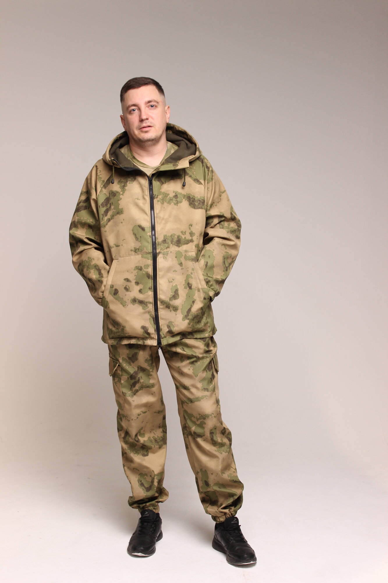 Костюм спортивный