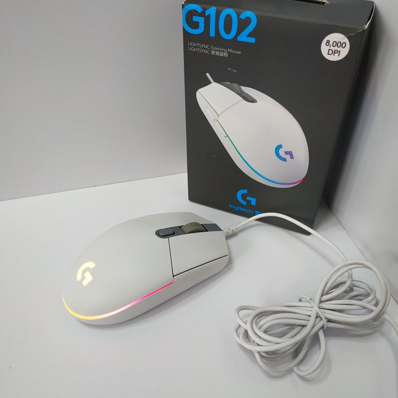 Игровая мышка Logitech G102 Lightsync