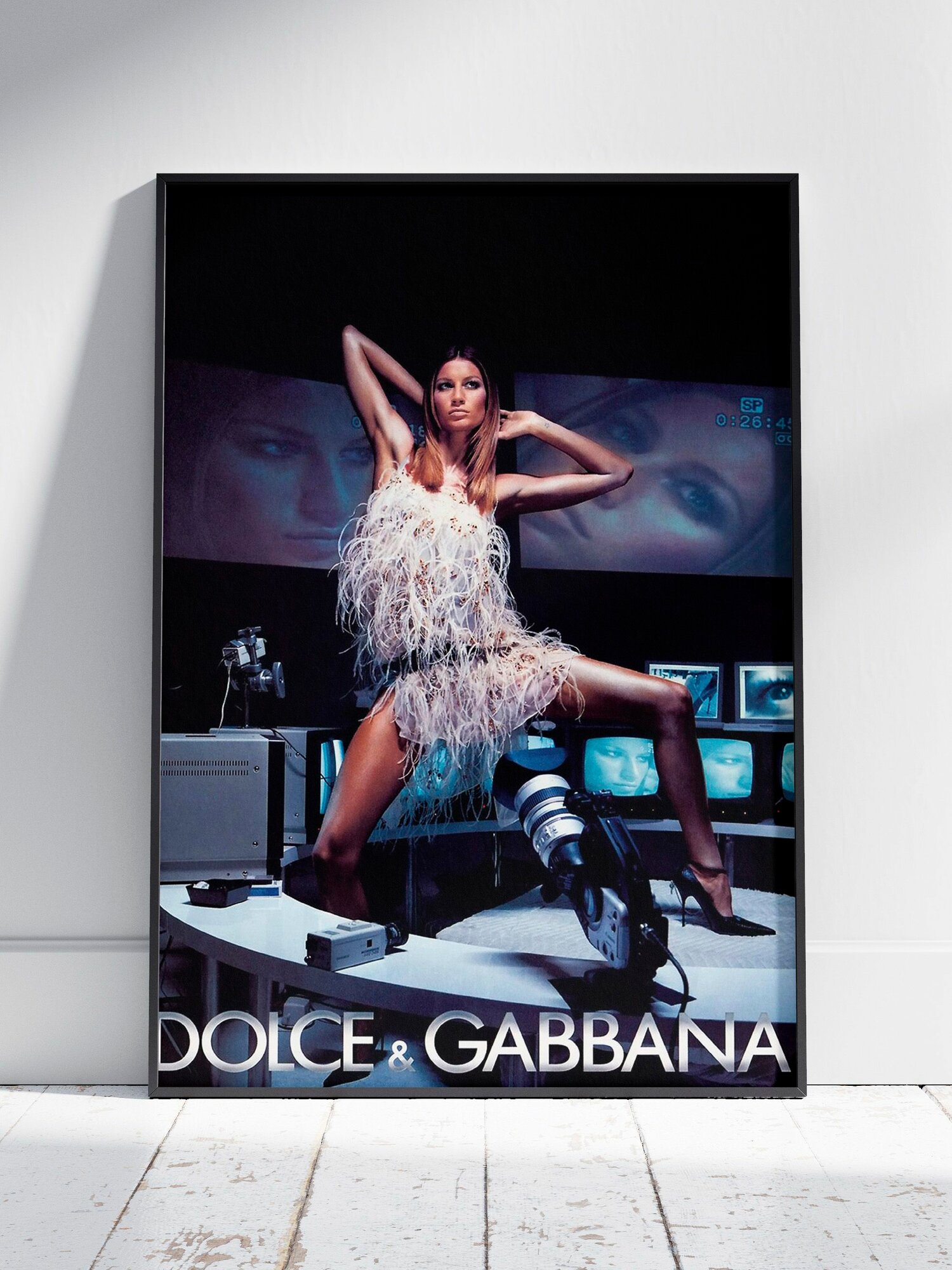 Плакат на стену для интерьера Дольче Габбана (Dolce Gabbana 1) - Постер по модели, бренду и моде формата A4 (21x30 см)