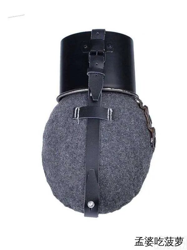 Солдат Немецкой элитной армии Второй мировой войны, немецкая фляга и шерстяной чехол