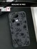 Чехол на Realme 16 Pro / Реалме 16 Про с принтом Черные цветы на сером