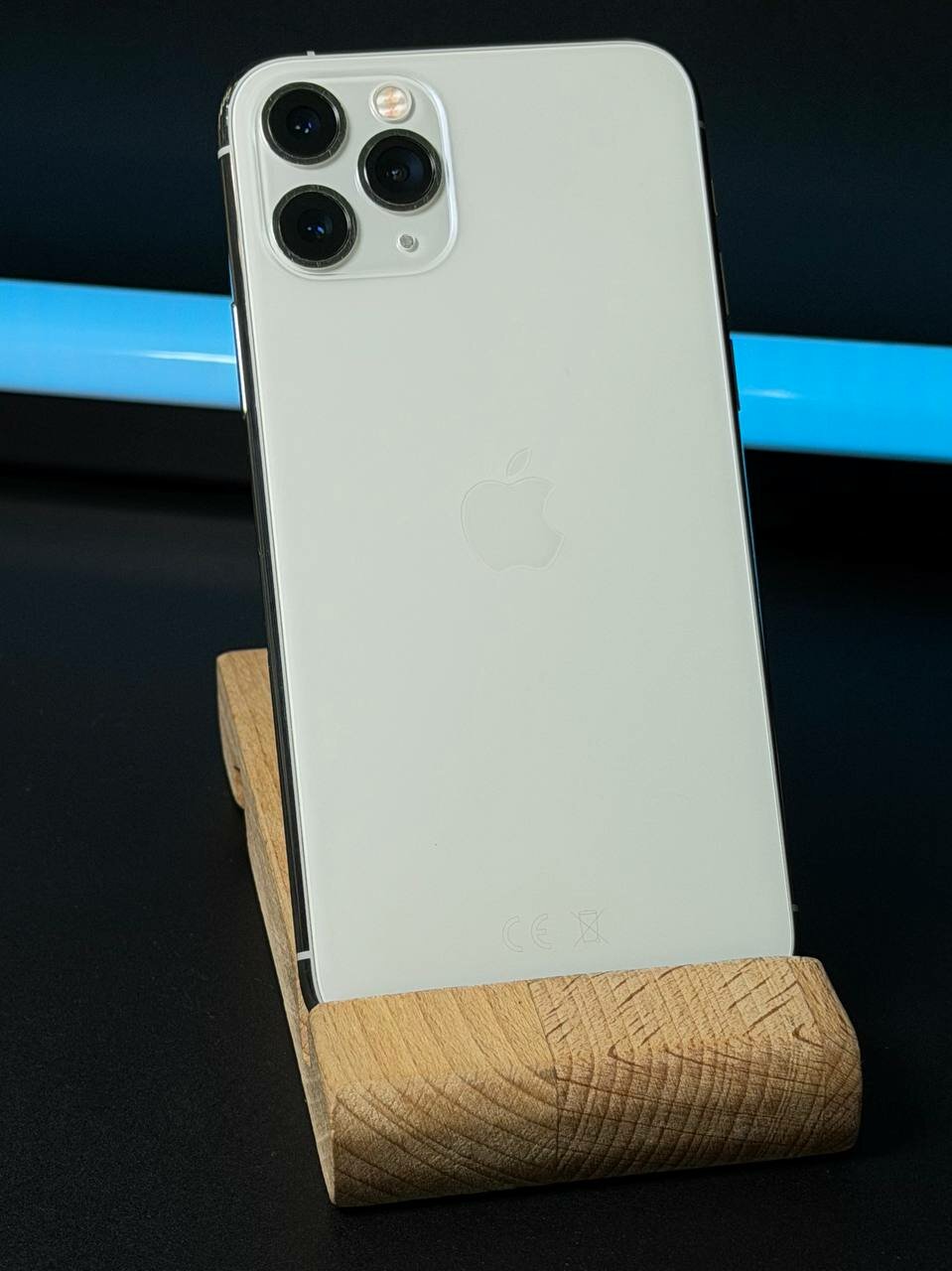 Смартфон Apple iPhone 11 Pro 64 ГБ, 86%, nano-SIM + eSIM, белый