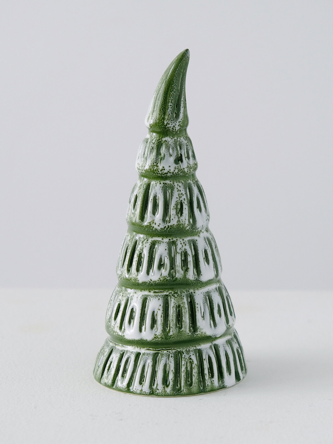 Статуэтка "Pine Green & white" — фото 1